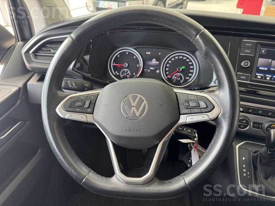 Grey Volkswagen Multivan 2021 in Riga, with an engine capacity of 2.00 L and mileage of 91 thousand km for 31900 €, photo 15 on AUTOMOTO.COM.LV