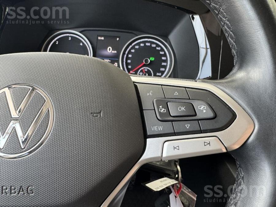 Grey Volkswagen Multivan 2021 in Riga, with an engine capacity of 2.00 L and mileage of 91 thousand km for 31900 €, photo 17 on AUTOMOTO.COM.LV