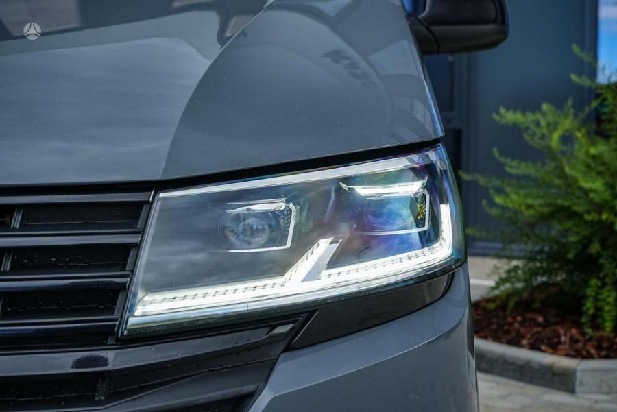 Pelēks Volkswagen Multivan 2022 Kauņa, ar dzinēja tilpumu 1.97 L un nobraukumu 215 tūkst. km par 36450 €, foto 8 vietnē AUTOMOTO.COM.LV