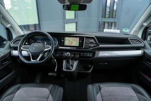 Pelēks Volkswagen Multivan 2022 Kauņa, ar dzinēja tilpumu 1.97 L un nobraukumu 215 tūkst. km par 36450 €, foto 17 vietnē AUTOMOTO.COM.LV
