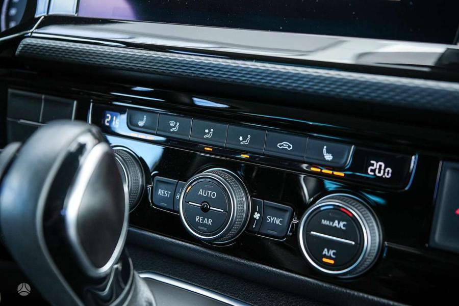 Pelēks Volkswagen Multivan 2022 Kauņa, ar dzinēja tilpumu 1.97 L un nobraukumu 215 tūkst. km par 36450 €, foto 22 vietnē AUTOMOTO.COM.LV