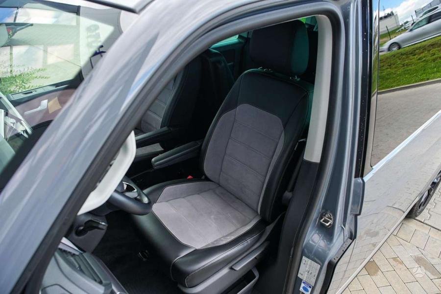 Pelēks Volkswagen Multivan 2022 Kauņa, ar dzinēja tilpumu 1.97 L un nobraukumu 215 tūkst. km par 36450 €, foto 28 vietnē AUTOMOTO.COM.LV