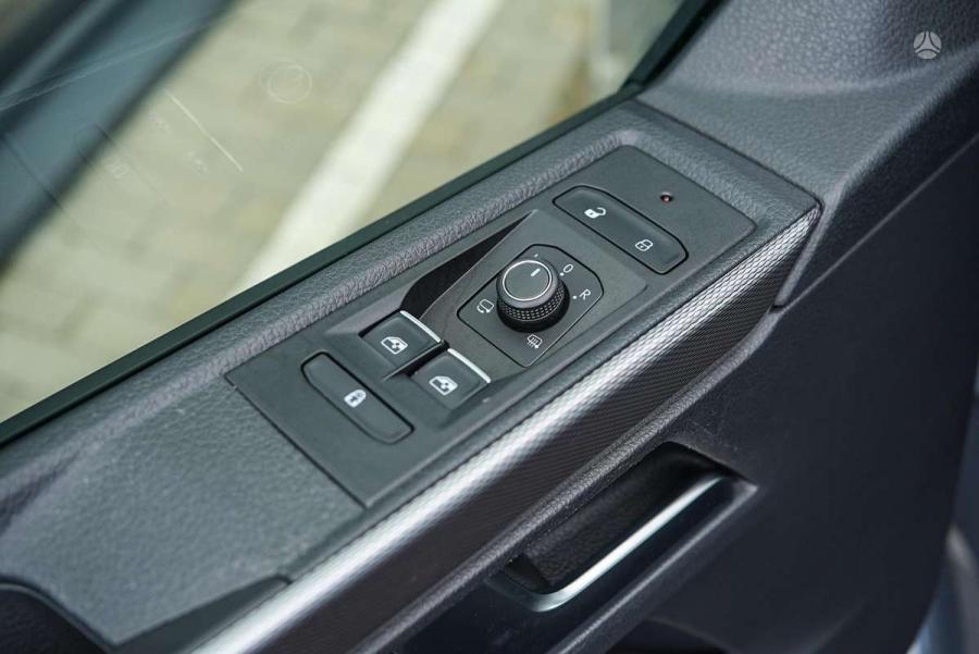 Pelēks Volkswagen Multivan 2022 Kauņa, ar dzinēja tilpumu 1.97 L un nobraukumu 215 tūkst. km par 36450 €, foto 30 vietnē AUTOMOTO.COM.LV