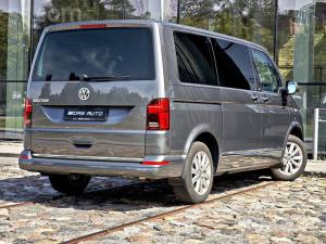 Grey Volkswagen Multivan 2022 in Riga, with an engine capacity of 2.00 L and mileage of 78 thousand km for 47777 €, photo 4 on AUTOMOTO.COM.LV