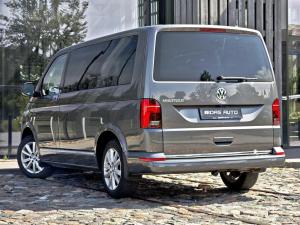 Grey Volkswagen Multivan 2022 in Riga, with an engine capacity of 2.00 L and mileage of 78 thousand km for 47777 €, photo 5 on AUTOMOTO.COM.LV