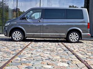Grey Volkswagen Multivan 2022 in Riga, with an engine capacity of 2.00 L and mileage of 78 thousand km for 47777 €, photo 7 on AUTOMOTO.COM.LV