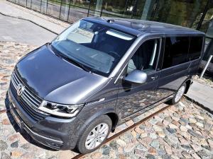 Grey Volkswagen Multivan 2022 in Riga, with an engine capacity of 2.00 L and mileage of 78 thousand km for 47777 €, photo 8 on AUTOMOTO.COM.LV