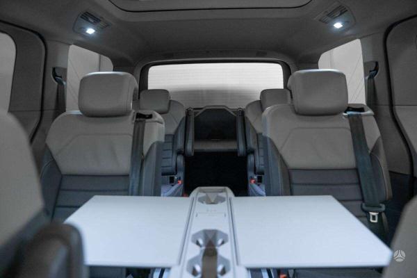 Grey Volkswagen Multivan 2022 in Vilnius, with an engine capacity of 2.00 L and mileage of 115 thousand km for 42500 €, photo 10 on AUTOMOTO.COM.LV