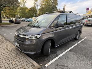 Pelēks Volkswagen Multivan 2022 Rīga, ar dzinēja tilpumu 1.40 L un nobraukumu 84 tūkst. km par 38500 €, foto 9 vietnē AUTOMOTO.COM.LV