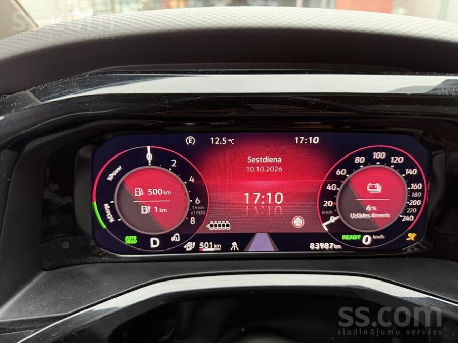 Pelēks Volkswagen Multivan 2022 Rīga, ar dzinēja tilpumu 1.40 L un nobraukumu 84 tūkst. km par 38500 €, foto 11 vietnē AUTOMOTO.COM.LV
