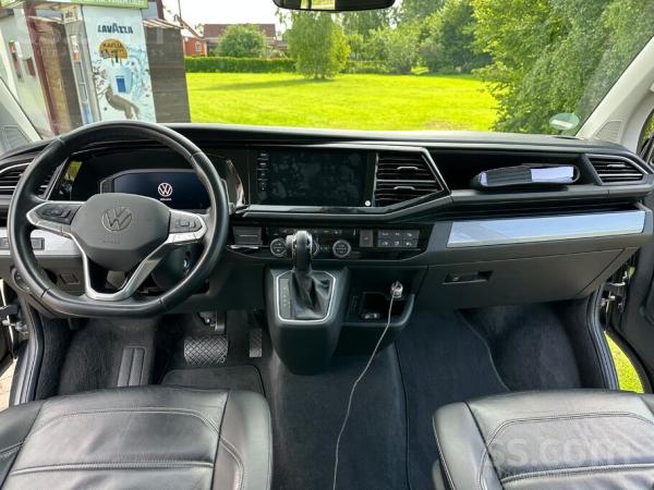 Pelēks Volkswagen Multivan 2023 Rīga, ar dzinēja tilpumu 2.00 L un nobraukumu 93 tūkst. km par 44900 €, foto 8 vietnē AUTOMOTO.COM.LV