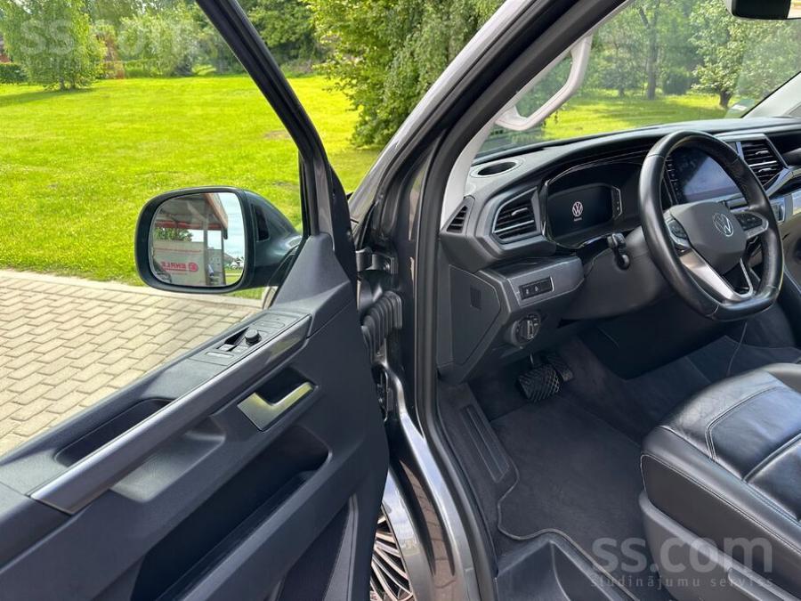 Grey Volkswagen Multivan 2023 in Riga, with an engine capacity of 2.00 L and mileage of 93 thousand km for 44900 €, photo 13 on AUTOMOTO.COM.LV