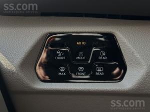 Grey Volkswagen Multivan 2023 in Riga, with an engine capacity of 2.00 L and mileage of 118 thousand km for 39950 €, photo 10 on AUTOMOTO.COM.LV