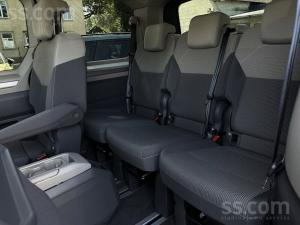 Grey Volkswagen Multivan 2023 in Riga, with an engine capacity of 2.00 L and mileage of 118 thousand km for 39950 €, photo 22 on AUTOMOTO.COM.LV