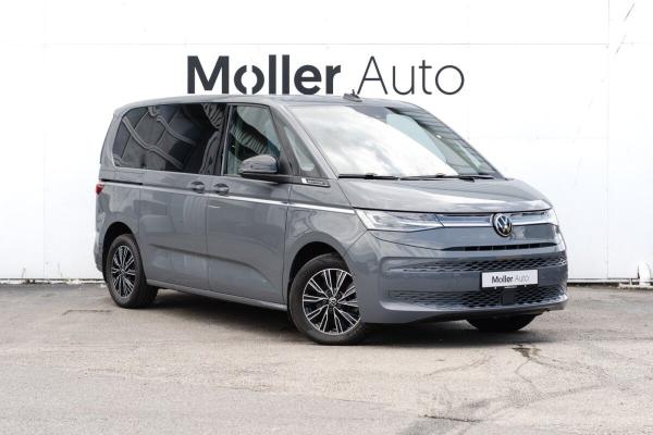 Pelēks Volkswagen Multivan 2023 Rīga, ar dzinēja tilpumu 1.40 L un nobraukumu 92 tūkst. km par 44950 €, foto 2 vietnē AUTOMOTO.COM.LV