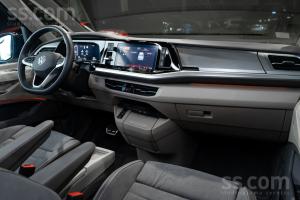 Pelēks Volkswagen Multivan 2024 Rīga, ar dzinēja tilpumu 2.00 L un nobraukumu 6 tūkst. km par 53880 €, foto 13 vietnē AUTOMOTO.COM.LV