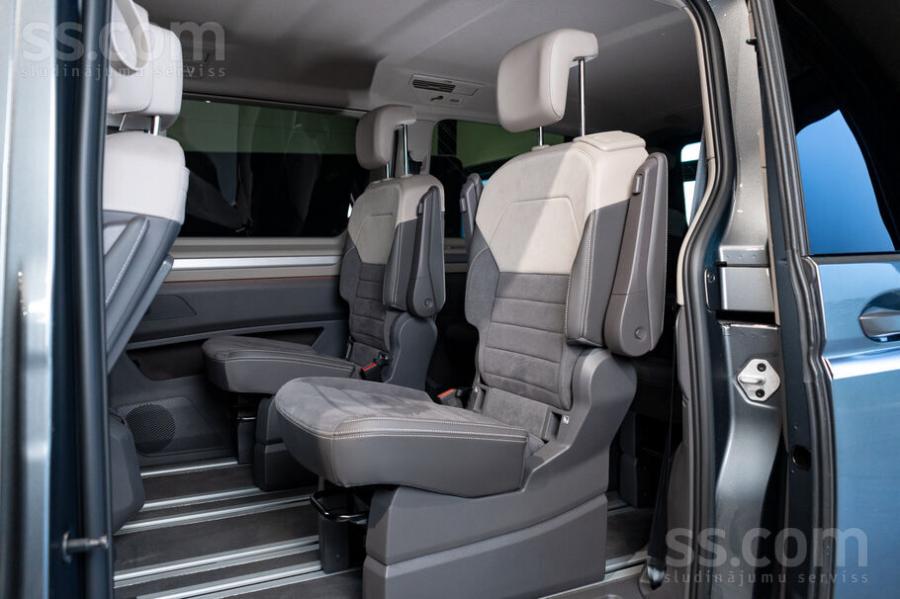 Pelēks Volkswagen Multivan 2024 Rīga, ar dzinēja tilpumu 2.00 L un nobraukumu 6 tūkst. km par 53880 €, foto 14 vietnē AUTOMOTO.COM.LV