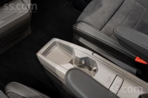 Pelēks Volkswagen Multivan 2024 Rīga, ar dzinēja tilpumu 2.00 L un nobraukumu 6 tūkst. km par 53880 €, foto 30 vietnē AUTOMOTO.COM.LV