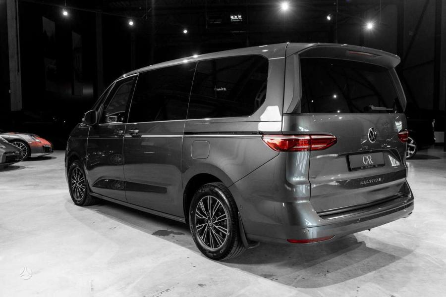 Grey Volkswagen Multivan 2024 in Riga, with an engine capacity of 1.97 L and mileage of 6 thousand km for 53880 €, photo 7 on AUTOMOTO.COM.LV