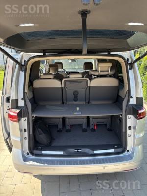 Pelēks Volkswagen Multivan 2024 Rīga, ar dzinēja tilpumu 1.40 L un nobraukumu 22 tūkst. km par 56500 €, foto 10 vietnē AUTOMOTO.COM.LV