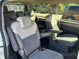 Pelēks Volkswagen Multivan 2024 Rīga, ar dzinēja tilpumu 1.40 L un nobraukumu 22 tūkst. km par 56500 €, foto 11 vietnē AUTOMOTO.COM.LV