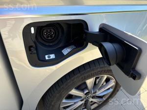 Pelēks Volkswagen Multivan 2024 Rīga, ar dzinēja tilpumu 1.40 L un nobraukumu 22 tūkst. km par 56500 €, foto 13 vietnē AUTOMOTO.COM.LV