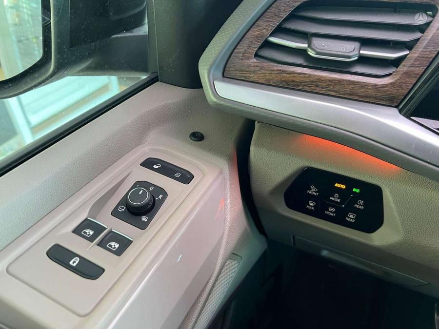 Pelēks Volkswagen Multivan 2025 Kauņa, ar dzinēja tilpumu 1.98 L un nobraukumu 17 tūkst. km par 66500 €, foto 21 vietnē AUTOMOTO.COM.LV