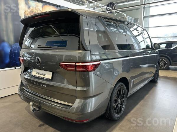 Pelēks Volkswagen Multivan 2026 Valmiera, ar dzinēja tilpumu 2.00 L un nobraukumu 10 tūkst. km par 64320 €, foto 4 vietnē AUTOMOTO.COM.LV
