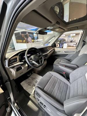 Pelēks Volkswagen Multivan 2026 Panevēža, ar dzinēja tilpumu 1.97 L un nobraukumu 0 tūkst. km par 64900 €, foto 7 vietnē AUTOMOTO.COM.LV