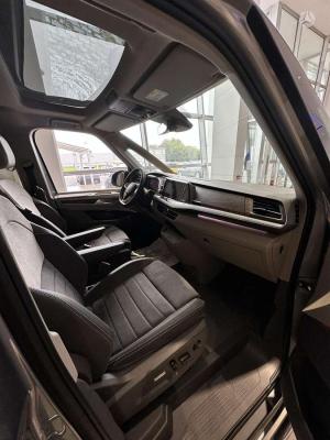Pelēks Volkswagen Multivan 2026 Panevēža, ar dzinēja tilpumu 1.97 L un nobraukumu 0 tūkst. km par 64900 €, foto 11 vietnē AUTOMOTO.COM.LV