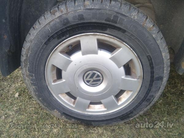 Pelēks Volkswagen Multivan 1996 Pelva, ar dzinēja tilpumu 2.50 L un nobraukumu 384 tūkst. km par 4900 €, foto 11 vietnē AUTOMOTO.COM.LV
