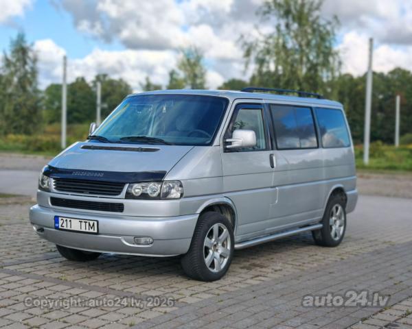 Pelēks Volkswagen Multivan 1997 Tallina, ar dzinēja tilpumu 2.50 L un nobraukumu 535 tūkst. km par 6400 €, foto 1 vietnē AUTOMOTO.COM.LV