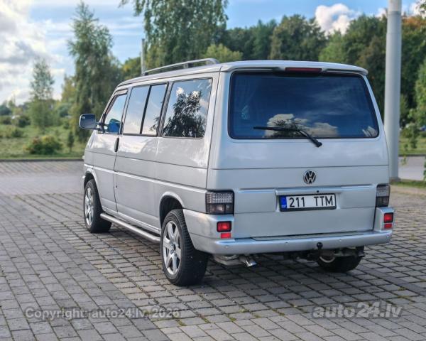 Pelēks Volkswagen Multivan 1997 Tallina, ar dzinēja tilpumu 2.50 L un nobraukumu 535 tūkst. km par 6400 €, foto 6 vietnē AUTOMOTO.COM.LV