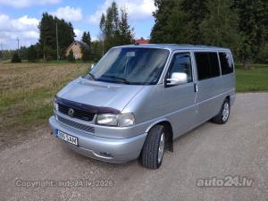 Grey Volkswagen Multivan 2001 in Tallinn, with an engine capacity of 2.50 L and mileage of 207 thousand km for 14500 €, photo 4 on AUTOMOTO.COM.LV