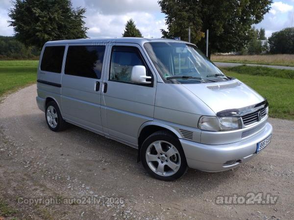 Grey Volkswagen Multivan 2001 in Tallinn, with an engine capacity of 2.50 L and mileage of 207 thousand km for 14500 €, photo 5 on AUTOMOTO.COM.LV