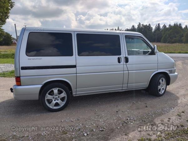 Grey Volkswagen Multivan 2001 in Tallinn, with an engine capacity of 2.50 L and mileage of 207 thousand km for 14500 €, photo 6 on AUTOMOTO.COM.LV
