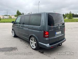 Grey Volkswagen Multivan 2004 in Tartu, with an engine capacity of 2.50 L and mileage of 312 thousand km for 7900 €, photo 4 on AUTOMOTO.COM.LV