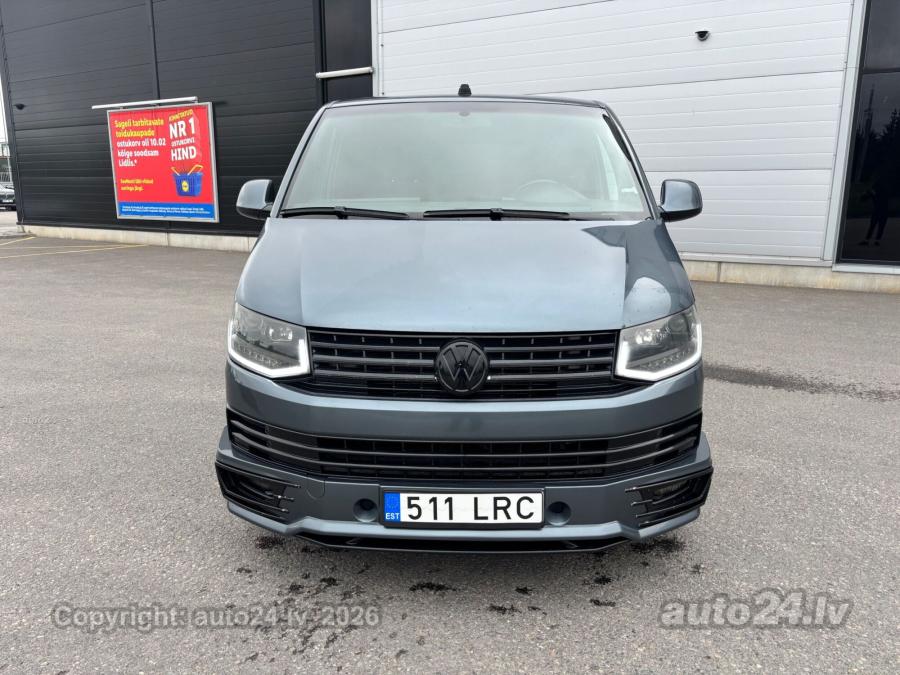 Grey Volkswagen Multivan 2004 in Tartu, with an engine capacity of 2.50 L and mileage of 312 thousand km for 7900 €, photo 9 on AUTOMOTO.COM.LV