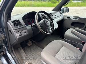 Grey Volkswagen Multivan 2004 in Tartu, with an engine capacity of 2.50 L and mileage of 312 thousand km for 7900 €, photo 10 on AUTOMOTO.COM.LV