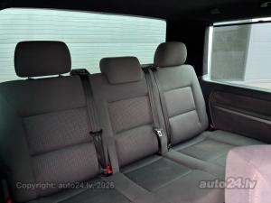 Grey Volkswagen Multivan 2004 in Tartu, with an engine capacity of 2.50 L and mileage of 312 thousand km for 7900 €, photo 14 on AUTOMOTO.COM.LV