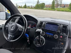 Grey Volkswagen Multivan 2004 in Tartu, with an engine capacity of 2.50 L and mileage of 312 thousand km for 7900 €, photo 18 on AUTOMOTO.COM.LV