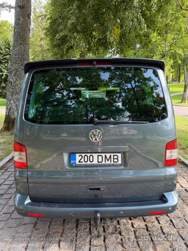Pelēks Volkswagen Multivan 2004 Viljandi, ar dzinēja tilpumu 2.50 L un nobraukumu 317 tūkst. km par 8500 €, foto 6 vietnē AUTOMOTO.COM.LV