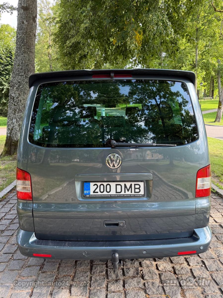 Pelēks Volkswagen Multivan 2004 Viljandi, ar dzinēja tilpumu 2.50 L un nobraukumu 317 tūkst. km par 8500 €, foto 7 vietnē AUTOMOTO.COM.LV