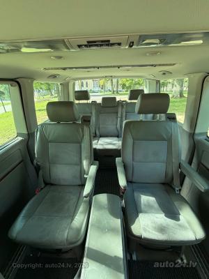 Pelēks Volkswagen Multivan 2004 Viljandi, ar dzinēja tilpumu 2.50 L un nobraukumu 317 tūkst. km par 8500 €, foto 11 vietnē AUTOMOTO.COM.LV