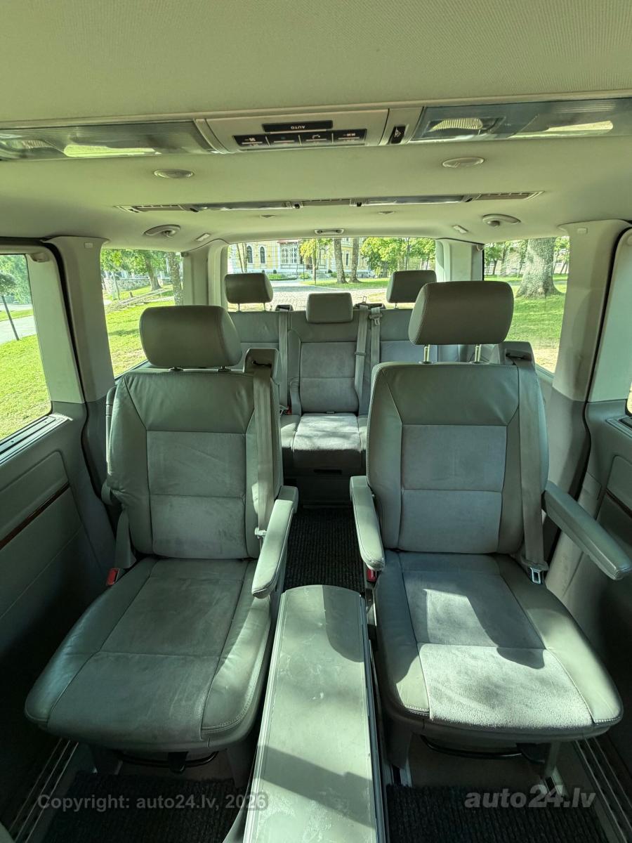 Pelēks Volkswagen Multivan 2004 Viljandi, ar dzinēja tilpumu 2.50 L un nobraukumu 317 tūkst. km par 8500 €, foto 11 vietnē AUTOMOTO.COM.LV