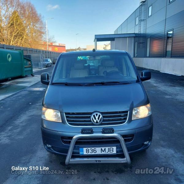 Grey Volkswagen Multivan 2005 in Tartu, with an engine capacity of 2.50 L and mileage of 0 thousand km for 4599 €, photo 2 on AUTOMOTO.COM.LV