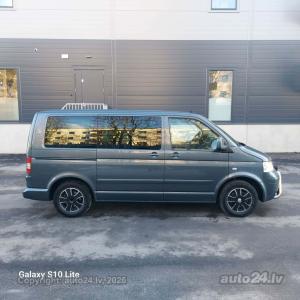 Pelēks Volkswagen Multivan 2005 Tartu, ar dzinēja tilpumu 2.50 L un nobraukumu 0 tūkst. km par 4599 €, foto 4 vietnē AUTOMOTO.COM.LV