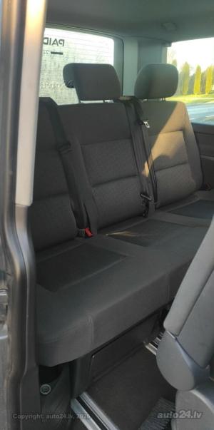 Grey Volkswagen Multivan 2005 in Tallinn, with an engine capacity of 2.50 L and mileage of 397 thousand km for 6500 €, photo 10 on AUTOMOTO.COM.LV