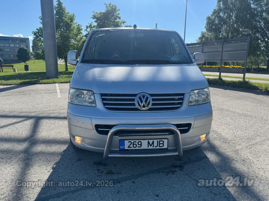 Pelēks Volkswagen Multivan 2005 Veru, ar dzinēja tilpumu 2.50 L un nobraukumu 376 tūkst. km par 6999 €, foto 4 vietnē AUTOMOTO.COM.LV