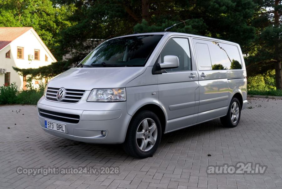 Grey Volkswagen Multivan 2005 in Tartu, with an engine capacity of 2.50 L and mileage of 349 thousand km for 7000 €, photo 1 on AUTOMOTO.COM.LV